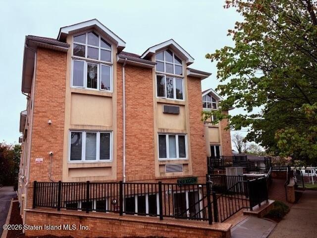 6 Arc Pl Apt A7, Staten Island, NY 10306
