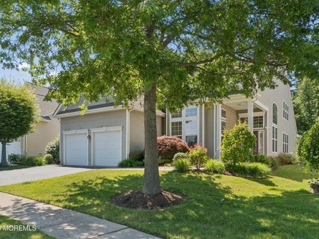 6 Arcaro Rd, Manalapan, NJ 07726
