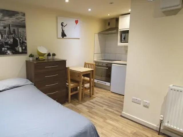 6 Ash Grove, London, NW2 3LL, United Kingdom | 1 bed apartment for rent #167086644 | Rentberry