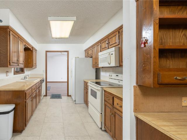 6 Ashfield Lane