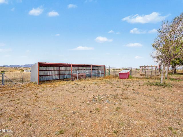 6 buckskin lane