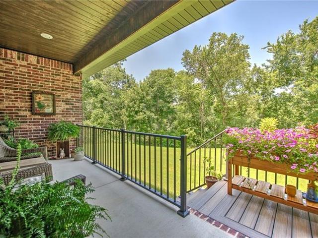 6 Burnmouth Pl, Bella Vista, AR 72715