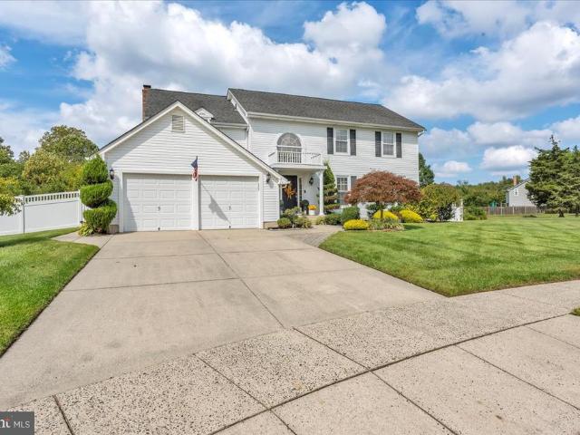 6 Buttonwood Court