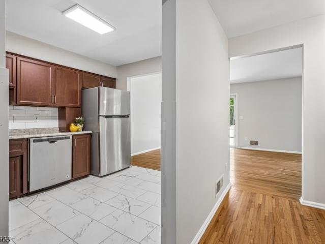 6 B John F Goellner Dr. 6B