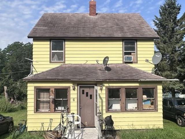 6 Baker Rd, Caspian, MI 49915