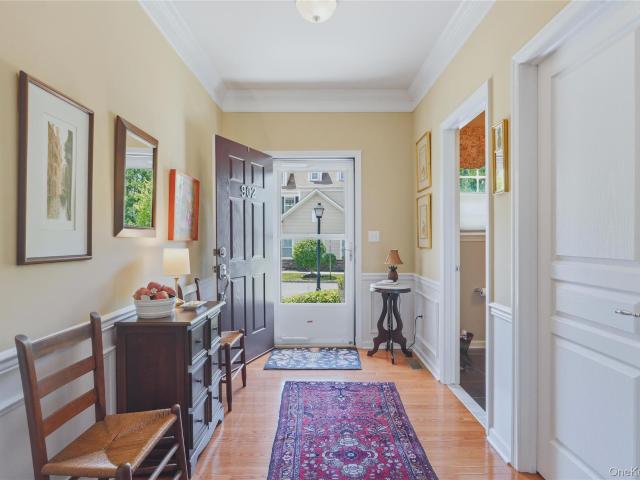 6 Bainbridge Place 902