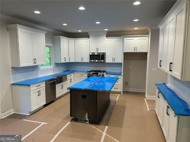 6 Barnwood Pointe