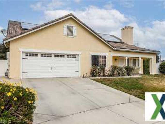 4 bd, 3 ba, 2040 sqft House for sale Beaumont, California