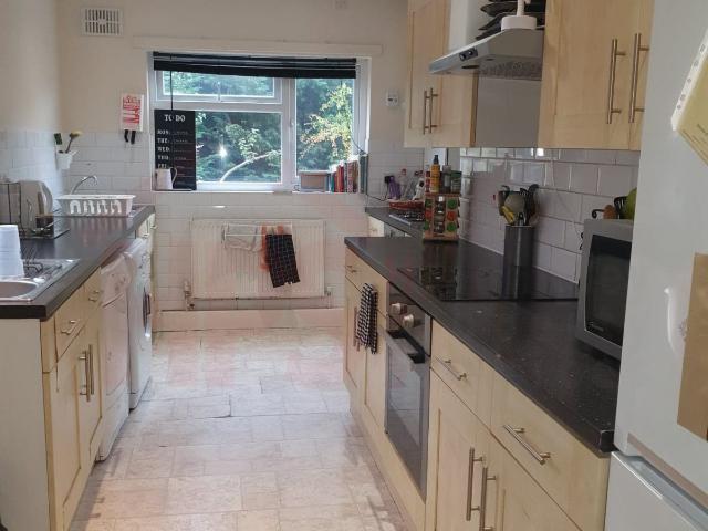 6 Becketts Park Drive