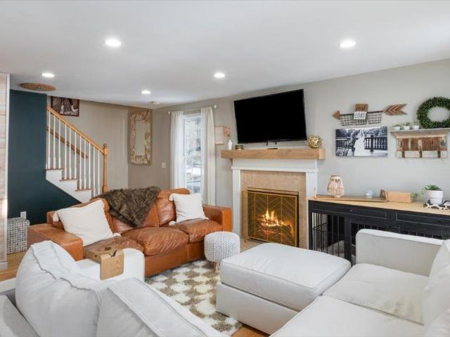 6 Bear Path Lane