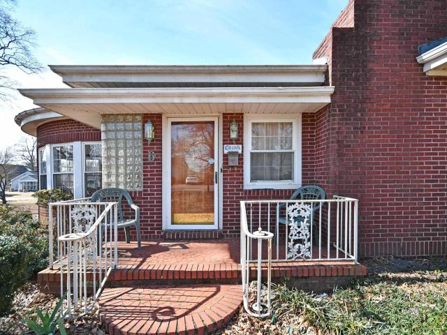 6 Beatrice St, Greenville, SC 29611 | MLS #1582 | Compass