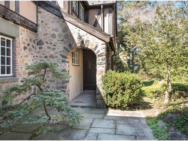 6 Bed 6 Bath House 4 PROSPECT CT for sale in Hamden, Connecticut