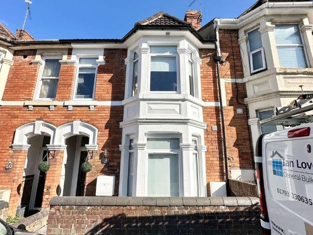 6 Bed 3 Studio all Ensuite HMO Room 1