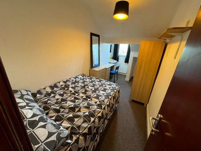 6 Bed Terraced House, Blackman Lane, LS2