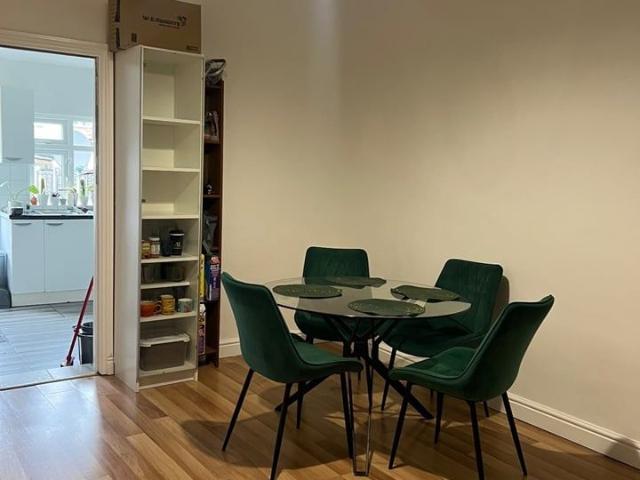 6 Bed Terraced House, Colchester Road, E10