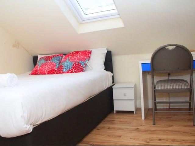6 Bed Terraced House, East Ham, E6