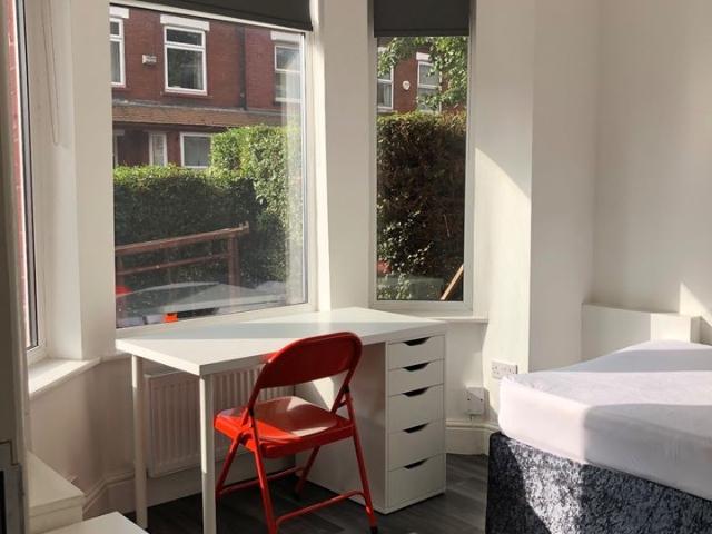 6 Bed Terraced House, Filey Road, M14