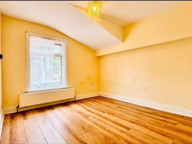 6 Bed Terraced House, Marlborough Road, E7
