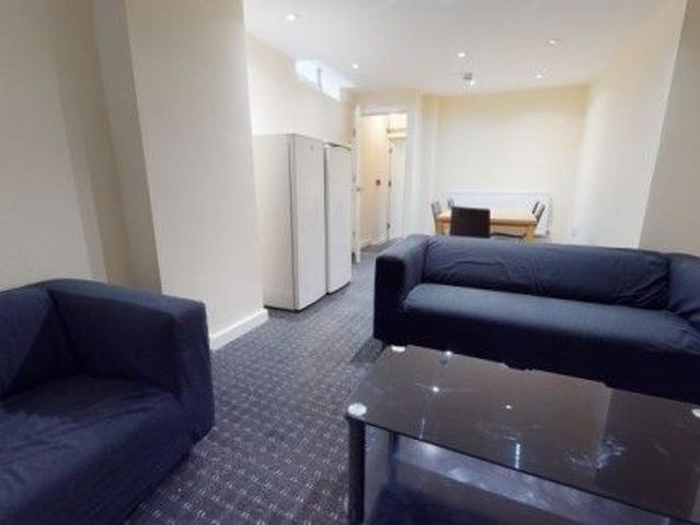 6 Bed Woodhouse Street, Hyde Park, Leeds