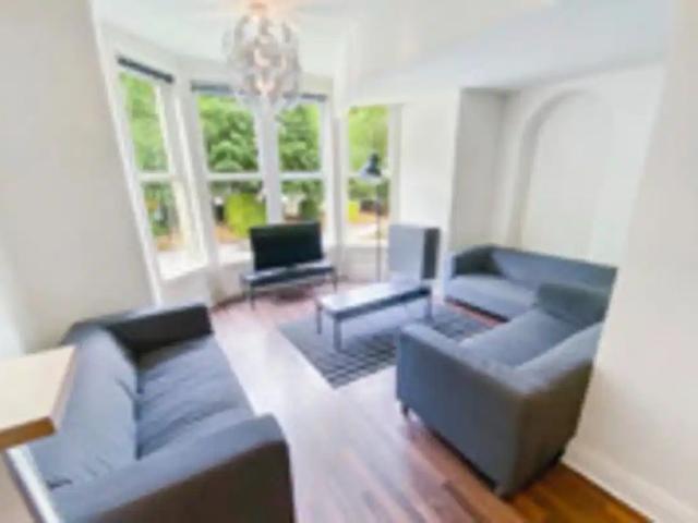6 Bed Apartment