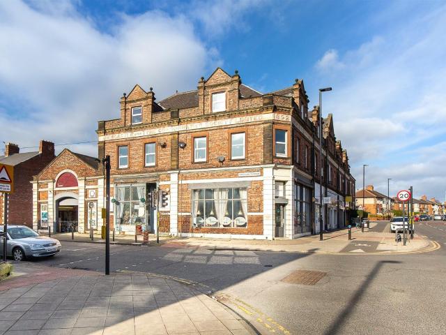 6 bed apartment to rent in Heaton Road, Heaton, NE6