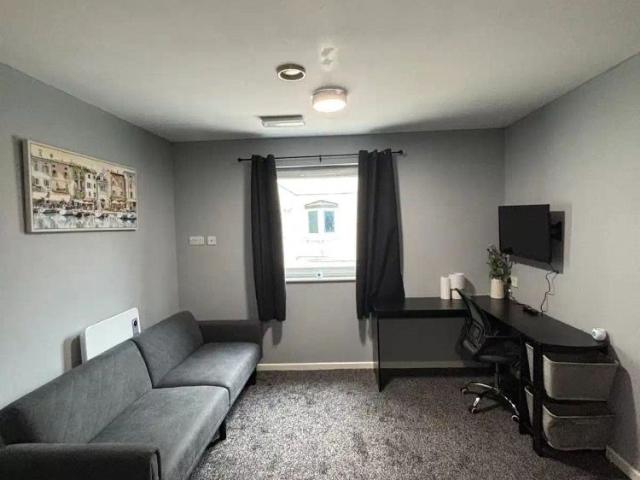 6 Bed Cluster Ensuite