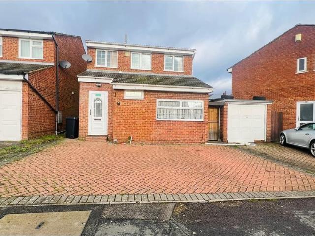 6 Bed Detached House, Dunsmore Road, LU1