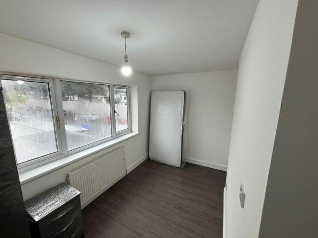 6 Bed End Terrace, Winson St, B18