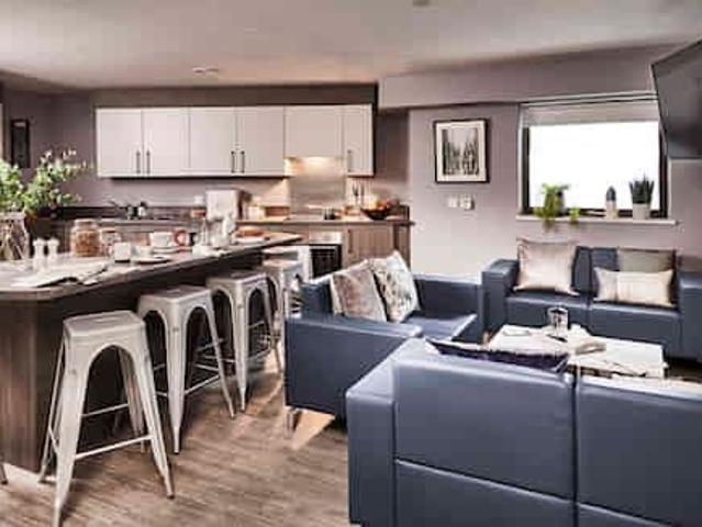 6 Bed Ensuite