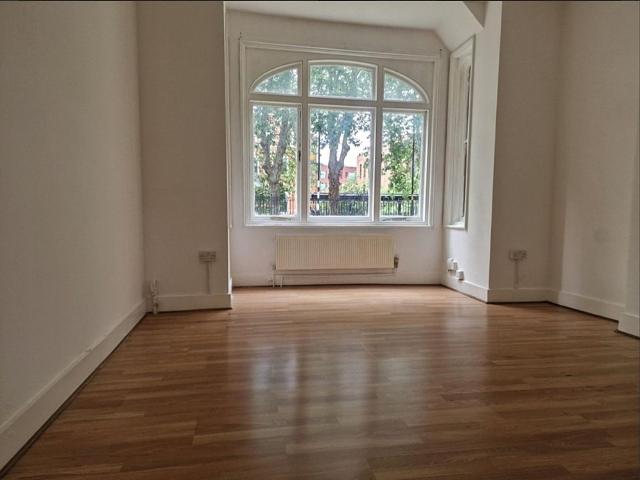 6 Bed Flat, East Dulwich Grove London, SE22