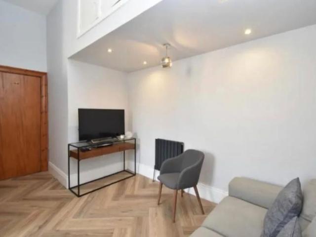 6 Bed Flat, Grant Street, G3