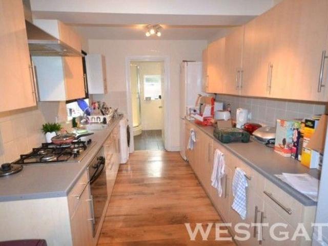 6 Bed Grange Avenue, Uni Area