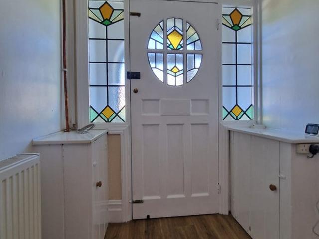 6 bed house 2 minutes walk to Southmead Hospital