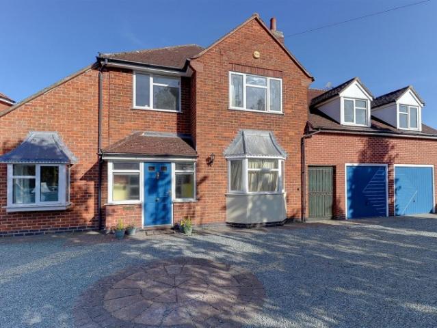 6 BED House To rent