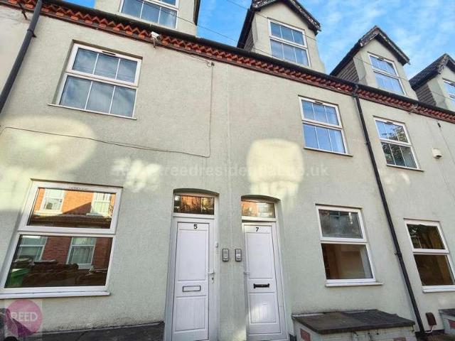6 bed house to rent