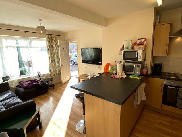 6 Bed House at 2 Blakefield Gardens, WR2 5DS, United Kingdom