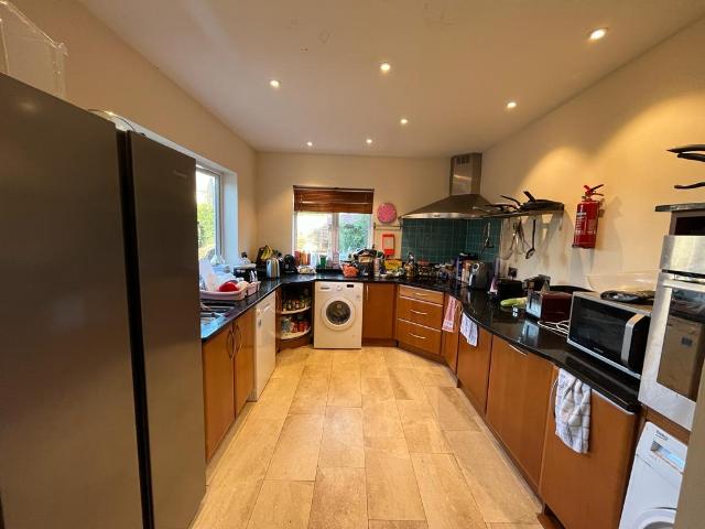 6 Bed House at Oldbury Rd, Worcester WR2 6AR, United Kingdom