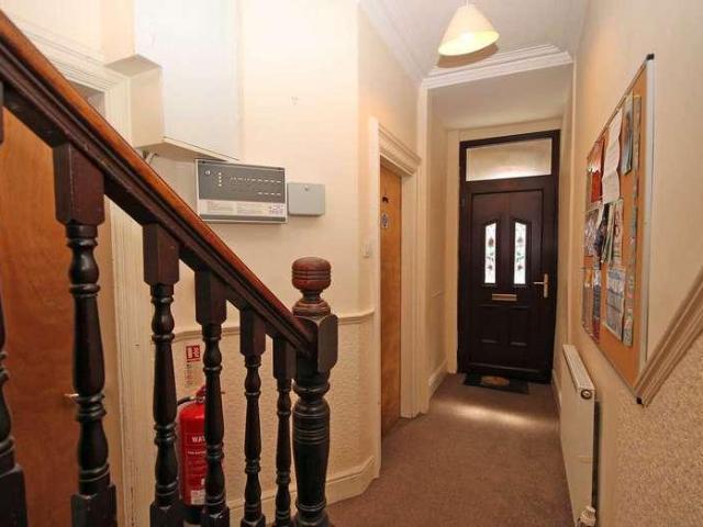 6 bed house for sale