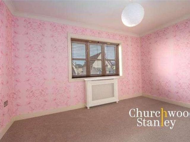 6 bed house for sale