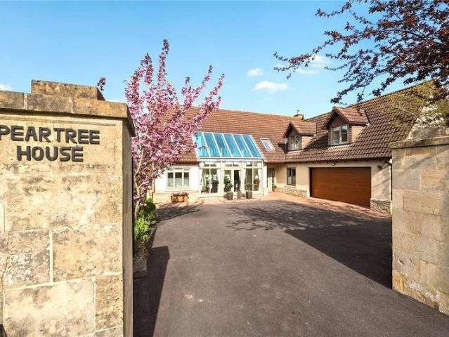 6 bed house for sale