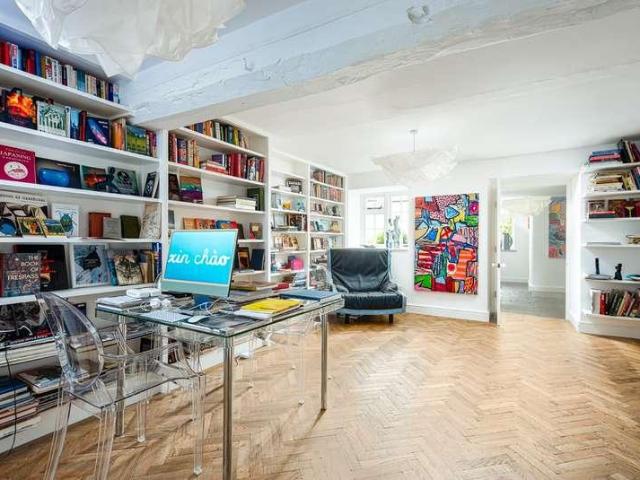 6 bed house for sale