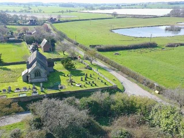 6 bed house for sale