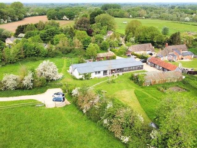 6 bed house for sale