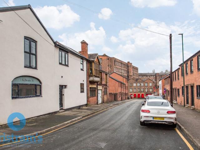 6 bed Mid Terraced House for Rent