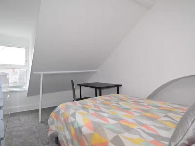 6 bed property to rent in 13 Baring Street, PL1, Plymouth