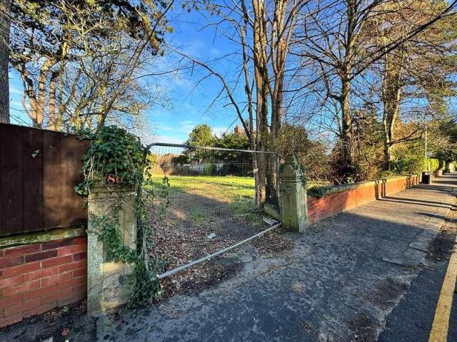 6 bed property for sale