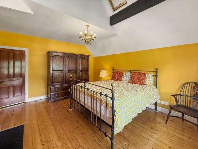 6 bed property for sale