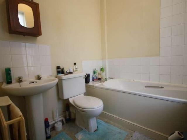 6 bed property for sale