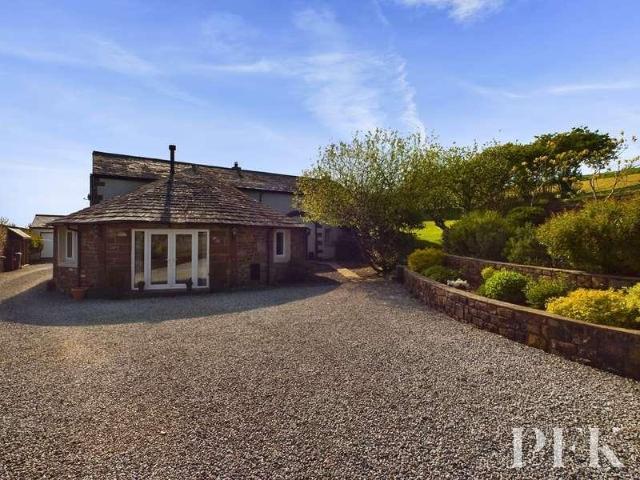 6 bed property for sale