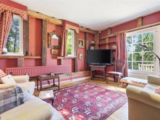6 bed property for sale